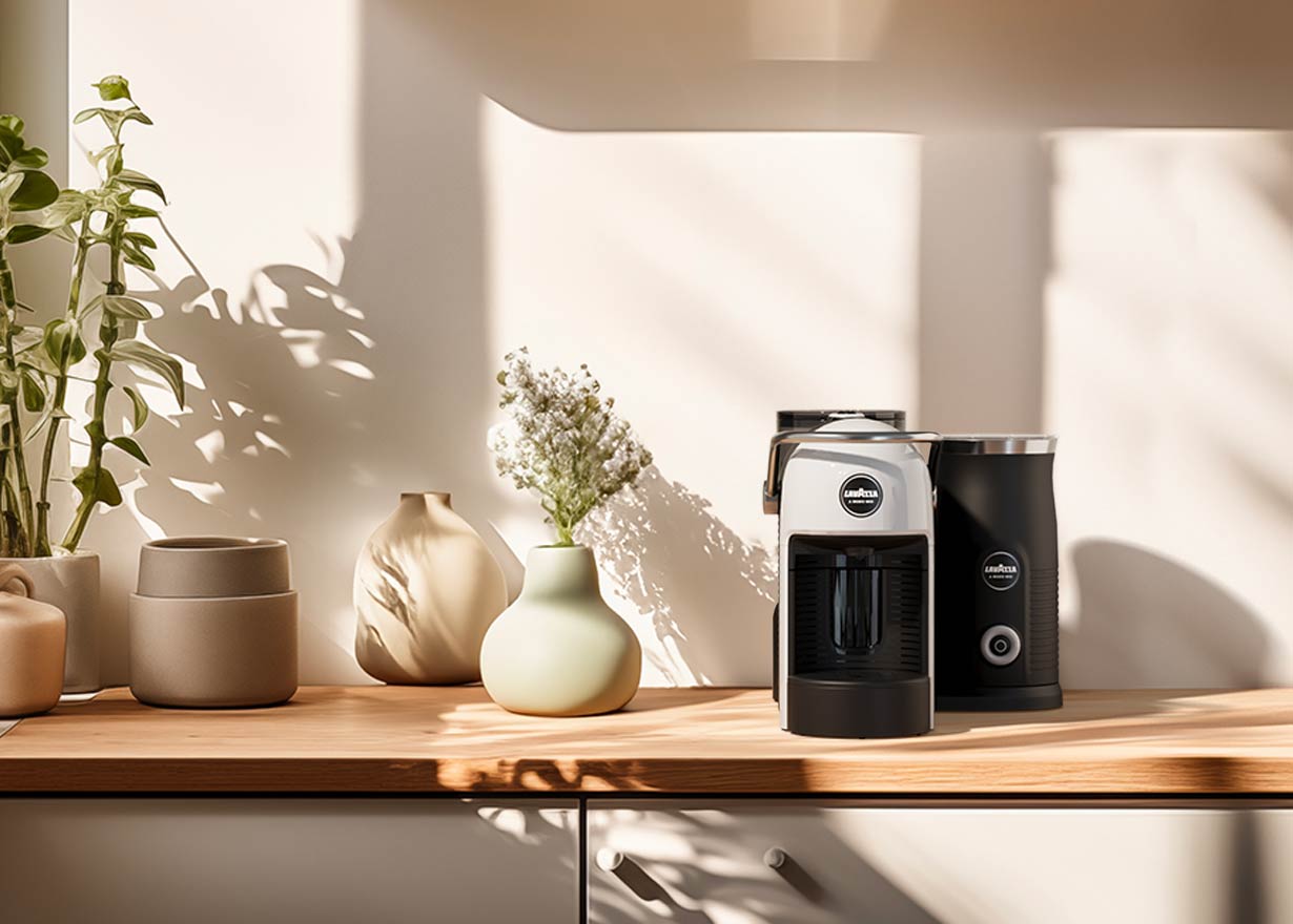 Jolie & Milk Evo - Espresso Coffee Machine with Milk Frother | Lavazza